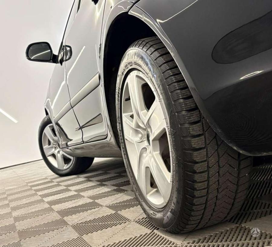 Melns Skoda Octavia 2010 Marijampole, ar dzinēja tilpumu 1.60 L un nobraukumu 271 tūkst. km par 2450 €, foto 22 vietnē AUTOMOTO.COM.LV