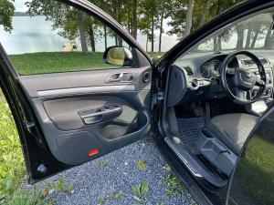 Black Skoda Octavia 2010 in Utena, with an engine capacity of 1.60 L and mileage of 316 thousand km for 3650 €, photo 13 on AUTOMOTO.COM.LV