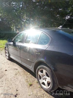 Melns Skoda Octavia 2010 Rīga, ar dzinēja tilpumu 2.00 L un nobraukumu 327 tūkst. km par 3350 €, foto 3 vietnē AUTOMOTO.COM.LV