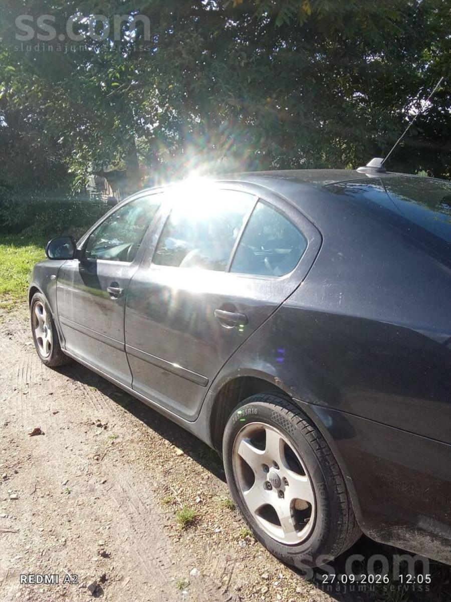 Melns Skoda Octavia 2010 Rīga, ar dzinēja tilpumu 2.00 L un nobraukumu 327 tūkst. km par 3350 €, foto 3 vietnē AUTOMOTO.COM.LV