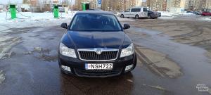 Black Skoda Octavia 2011 in Kaunas, with an engine capacity of 1.80 L and mileage of 231 thousand km for 3000 €, photo 6 on AUTOMOTO.COM.LV