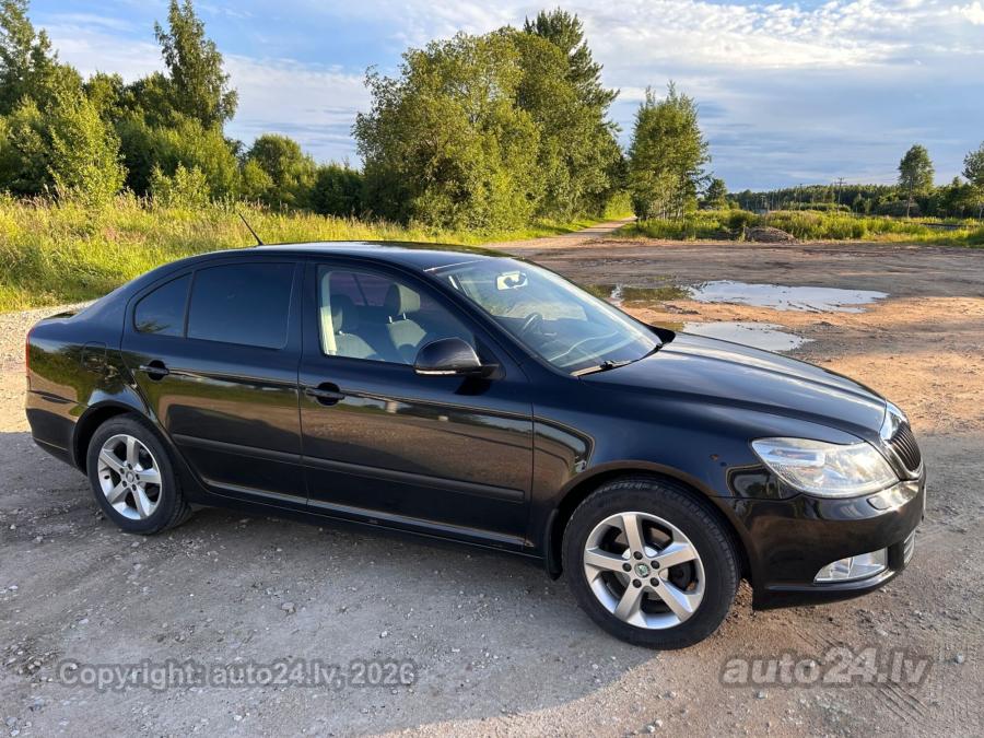 Черный Шкода Октавия 2011 в Таллин, объемом двигателя 1.60 л и пробегом 245 тыс. км за 3600 €, фото 3 на AUTOMOTO.COM.LV