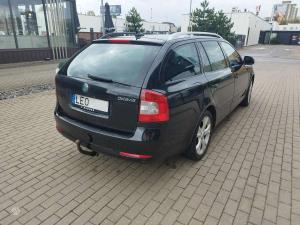 Черный Шкода Октавия 2011 в Каунас, объемом двигателя 1.97 л и пробегом 350 тыс. км за 2950 €, фото 3 на AUTOMOTO.COM.LV