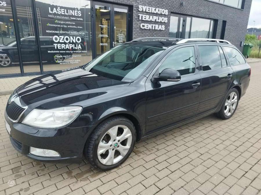 Черный Шкода Октавия 2011 в Каунас, объемом двигателя 1.97 л и пробегом 350 тыс. км за 2950 €, фото 4 на AUTOMOTO.COM.LV