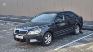 Black Skoda Octavia 2012 in Vilnius, with an engine capacity of 1.60 L and mileage of 311 thousand km for 3300 €, photo 2 on AUTOMOTO.COM.LV