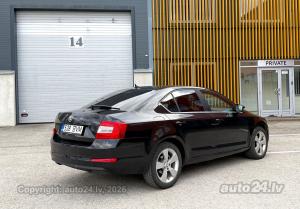Melns Skoda Octavia 2013 Tartu, ar dzinēja tilpumu 2.00 L un nobraukumu 270 tūkst. km par 6200 €, foto 6 vietnē AUTOMOTO.COM.LV