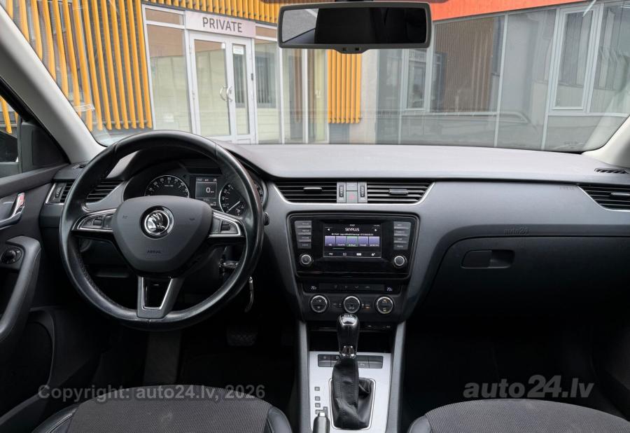 Melns Skoda Octavia 2013 Tartu, ar dzinēja tilpumu 2.00 L un nobraukumu 270 tūkst. km par 6200 €, foto 7 vietnē AUTOMOTO.COM.LV