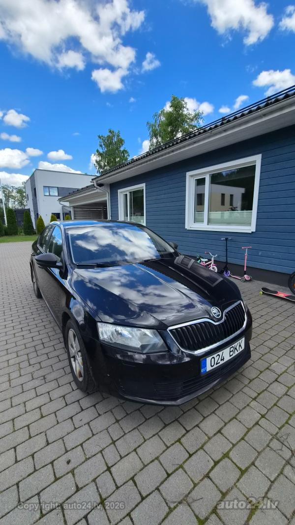 Black Skoda Octavia 2013 in Tallinn, with an engine capacity of 1.40 L and mileage of 215 thousand km for 4500 €, photo 2 on AUTOMOTO.COM.LV
