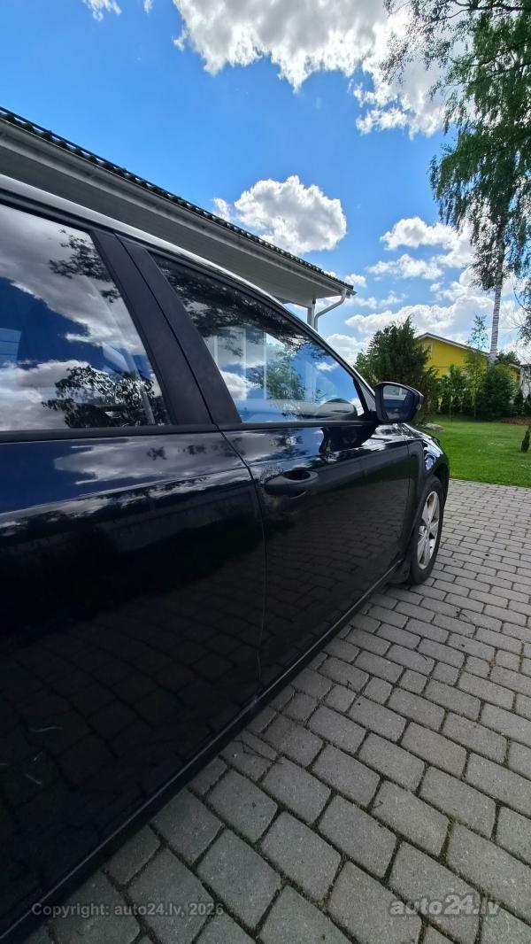 Black Skoda Octavia 2013 in Tallinn, with an engine capacity of 1.40 L and mileage of 215 thousand km for 4500 €, photo 5 on AUTOMOTO.COM.LV