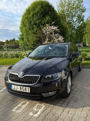 Черный Шкода Октавия 2013 в Рига, объемом двигателя 1.60 л и пробегом 237 тыс. км за 5500 €, фото  на AUTOMOTO.COM.LV