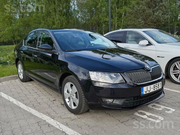 Черный Шкода Октавия 2013 в Рига, объемом двигателя 1.60 л и пробегом 237 тыс. км за 5500 €, фото 3 на AUTOMOTO.COM.LV