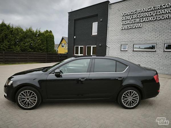 Melns Skoda Octavia 2014 Jurbarkas, ar dzinēja tilpumu 2.00 L un nobraukumu 248 tūkst. km par 5250 €, foto 7 vietnē AUTOMOTO.COM.LV