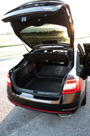 Melns Skoda Octavia 2014 Tartu, ar dzinēja tilpumu 2.00 L un nobraukumu 207 tūkst. km par 9990 €, foto 13 vietnē AUTOMOTO.COM.LV