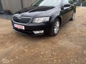 Black Skoda Octavia 2014 in Jurbarkas, with an engine capacity of 2.00 L and mileage of 266 thousand km for 5950 €, photo 3 on AUTOMOTO.COM.LV