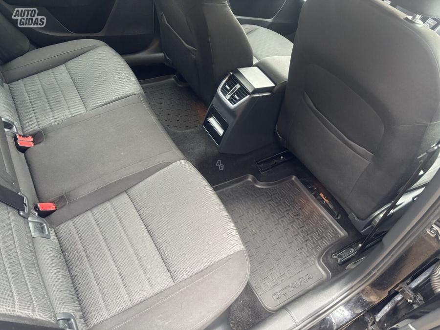 Black Skoda Octavia 2014 in Jurbarkas, with an engine capacity of 2.00 L and mileage of 266 thousand km for 5950 €, photo 14 on AUTOMOTO.COM.LV