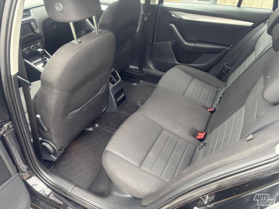 Black Skoda Octavia 2014 in Jurbarkas, with an engine capacity of 2.00 L and mileage of 266 thousand km for 5950 €, photo 17 on AUTOMOTO.COM.LV