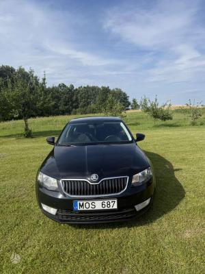 Melns Skoda Octavia 2014 Viļņa, ar dzinēja tilpumu 1.60 L un nobraukumu 375 tūkst. km par 4950 €, foto  vietnē AUTOMOTO.COM.LV