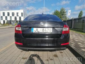 Melns Skoda Octavia 2014 Rīga, ar dzinēja tilpumu 2.00 L un nobraukumu 288 tūkst. km par 4290 €, foto 7 vietnē AUTOMOTO.COM.LV