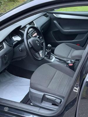 Black Skoda Octavia 2014 in Vilnius, with an engine capacity of 1.80 L and mileage of 300 thousand km for 3750 €, photo 7 on AUTOMOTO.COM.LV