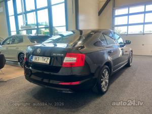 Black Skoda Octavia 2014 in Paide, with an engine capacity of 1.40 L and mileage of 291 thousand km for 4000 €, photo 5 on AUTOMOTO.COM.LV