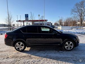 Black Skoda Octavia 2015 in Vilnius, with an engine capacity of 1.97 L and mileage of 340 thousand km for 6750 €, photo 4 on AUTOMOTO.COM.LV