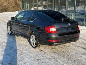 Black Skoda Octavia 2015 in Vilnius, with an engine capacity of 1.97 L and mileage of 340 thousand km for 6750 €, photo 6 on AUTOMOTO.COM.LV