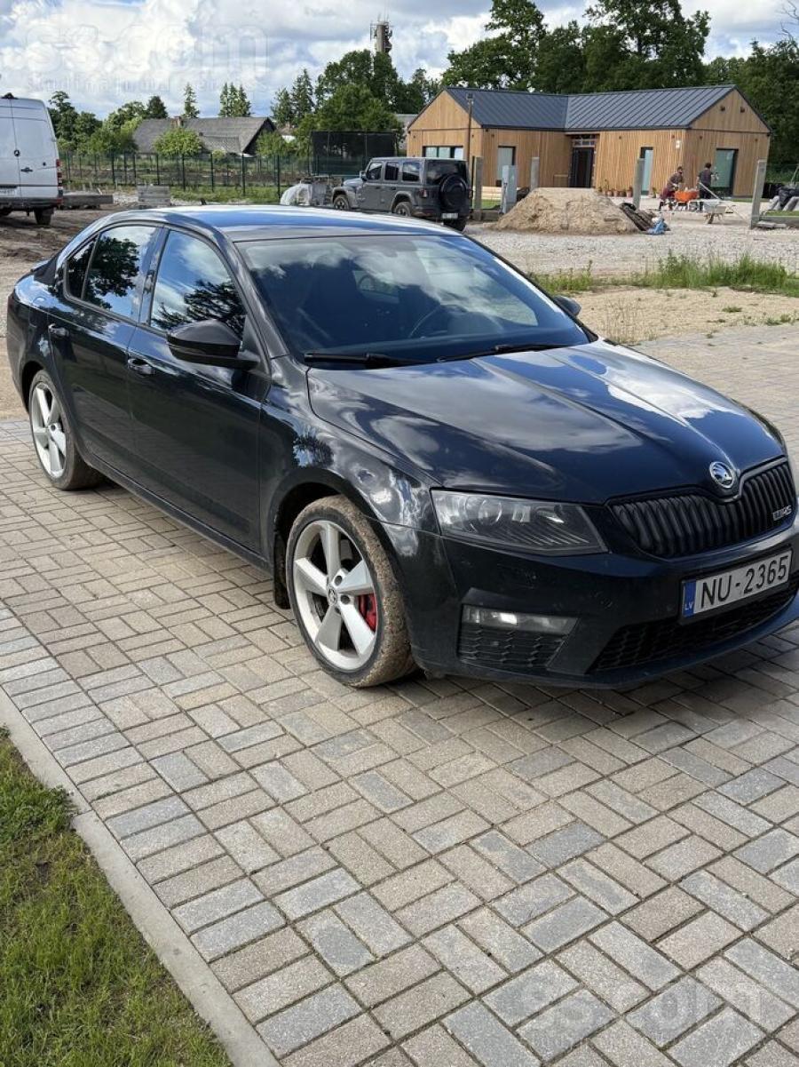 Melns Skoda Octavia 2015 Rīga, ar dzinēja tilpumu 2.00 L un nobraukumu 302 tūkst. km par 9900 €, foto 4 vietnē AUTOMOTO.COM.LV