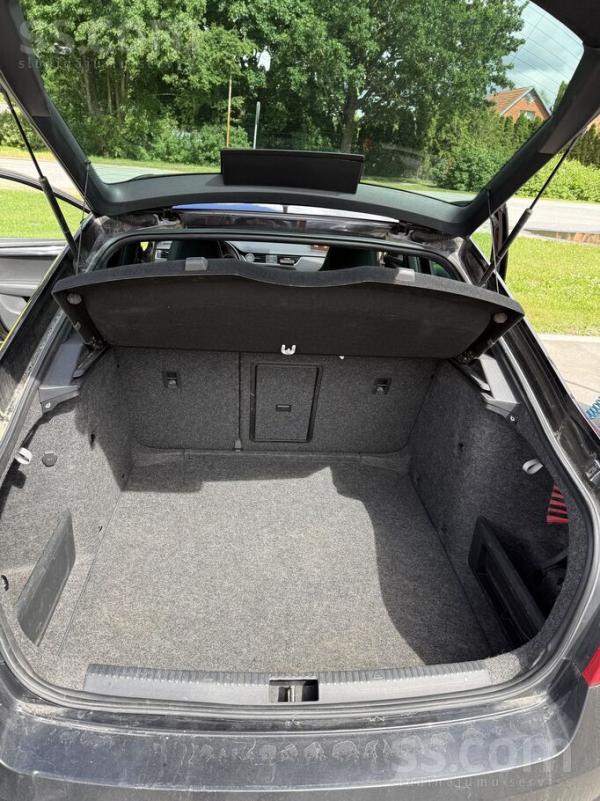 Black Skoda Octavia 2015 in Riga, with an engine capacity of 2.00 L and mileage of 302 thousand km for 9900 €, photo 10 on AUTOMOTO.COM.LV