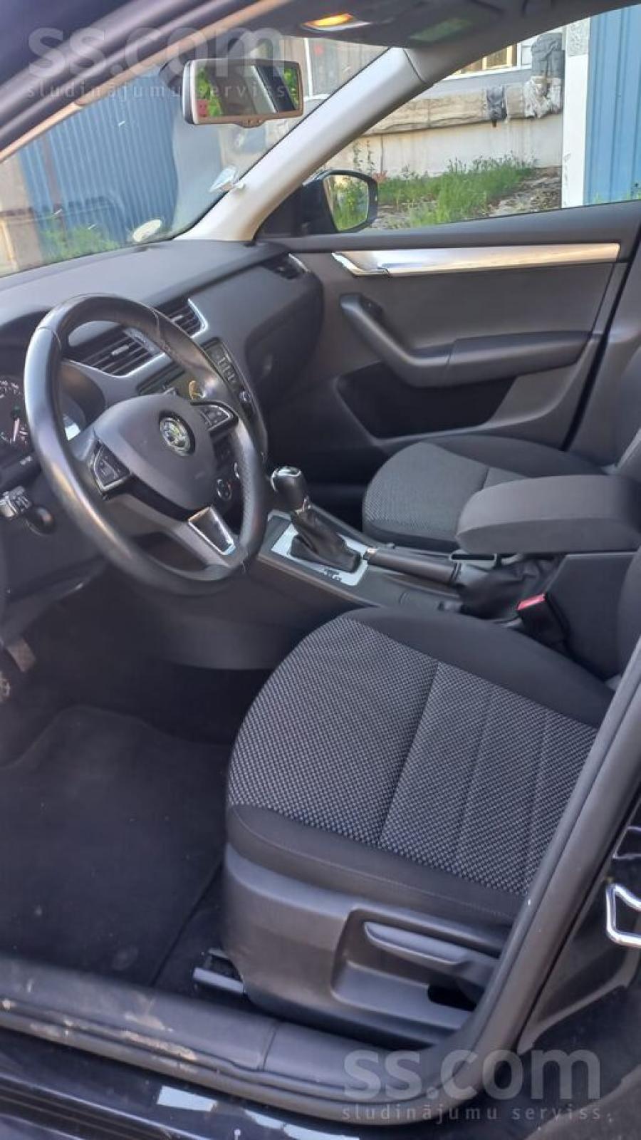 Melns Skoda Octavia 2016 Rīga, ar dzinēja tilpumu 1.60 L un nobraukumu 208 tūkst. km par 6800 €, foto 7 vietnē AUTOMOTO.COM.LV