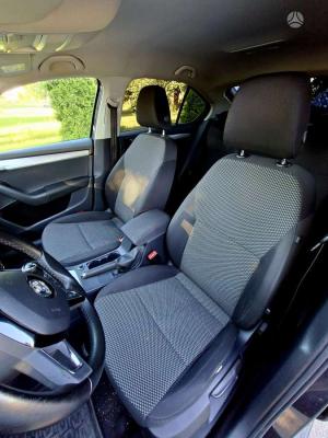 Melns Skoda Octavia 2016 Tauragė, ar dzinēja tilpumu 1.97 L un nobraukumu 271 tūkst. km par 6999 €, foto 4 vietnē AUTOMOTO.COM.LV