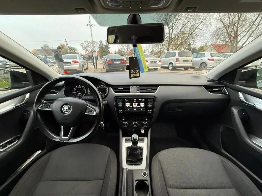 Melns Skoda Octavia 2016 Ventspils, ar dzinēja tilpumu 1.40 L un nobraukumu 202 tūkst. km par 7800 €, foto 14 vietnē AUTOMOTO.COM.LV