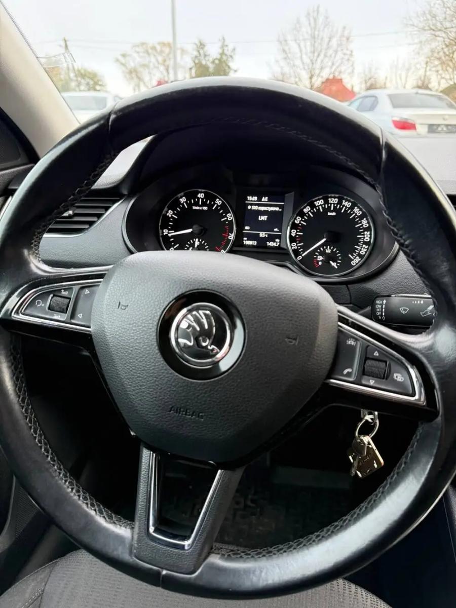 Melns Skoda Octavia 2016 Ventspils, ar dzinēja tilpumu 1.40 L un nobraukumu 202 tūkst. km par 7800 €, foto 15 vietnē AUTOMOTO.COM.LV