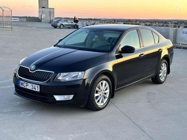 Melns Skoda Octavia 2016 Viļņa, ar dzinēja tilpumu 1.60 L un nobraukumu 390 tūkst. km par 5500 €, foto 1 vietnē AUTOMOTO.COM.LV