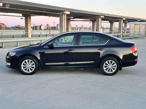Melns Skoda Octavia 2016 Viļņa, ar dzinēja tilpumu 1.60 L un nobraukumu 390 tūkst. km par 5500 €, foto 9 vietnē AUTOMOTO.COM.LV