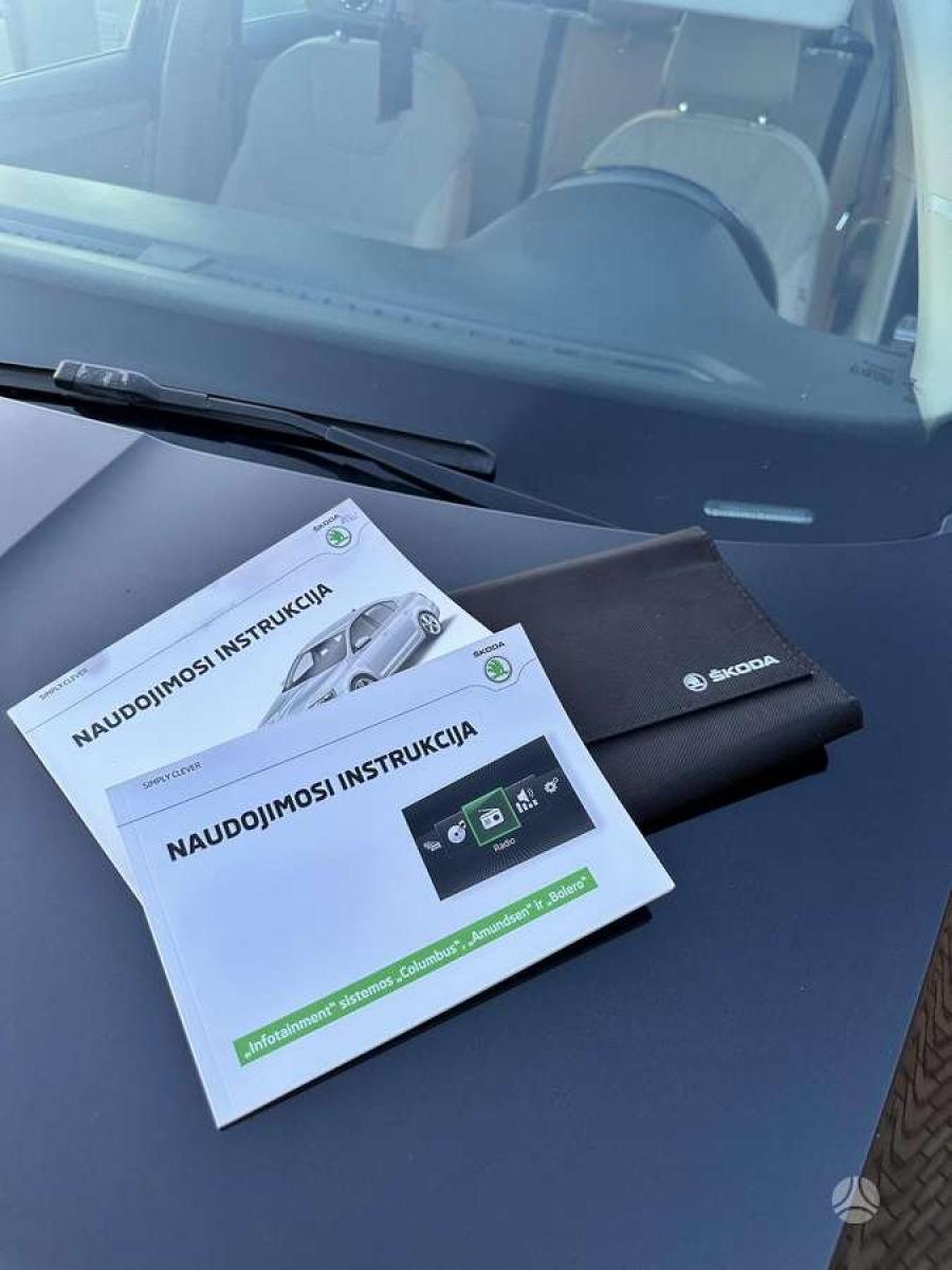 Black Skoda Octavia 2016 in Vilnius, with an engine capacity of 1.60 L and mileage of 390 thousand km for 5500 €, photo 19 on AUTOMOTO.COM.LV