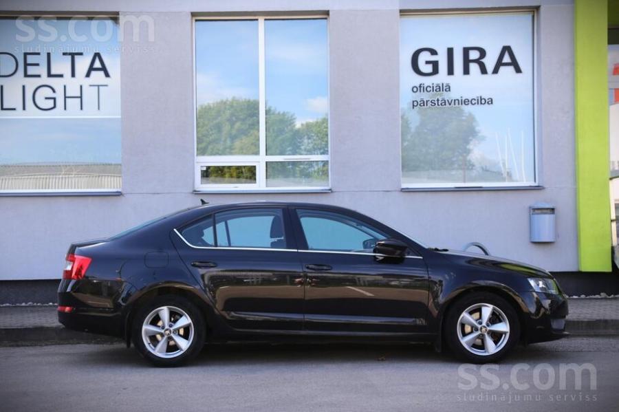 Black Skoda Octavia 2016 in Riga, with an engine capacity of 1.40 L and mileage of 159 thousand km for 7495 €, photo 4 on AUTOMOTO.COM.LV
