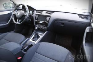 Black Skoda Octavia 2016 in Riga, with an engine capacity of 1.40 L and mileage of 159 thousand km for 7495 €, photo 11 on AUTOMOTO.COM.LV