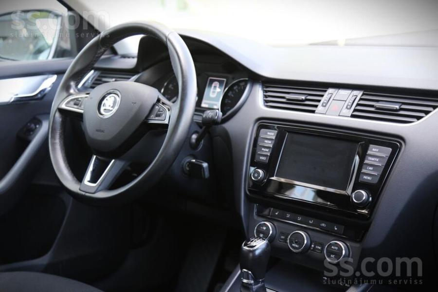 Black Skoda Octavia 2016 in Riga, with an engine capacity of 1.40 L and mileage of 159 thousand km for 7495 €, photo 12 on AUTOMOTO.COM.LV