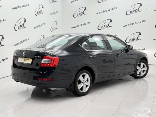 Melns Skoda Octavia 2017 Viļņa, ar dzinēja tilpumu 1.60 L un nobraukumu 202 tūkst. km par 6500 €, foto 3 vietnē AUTOMOTO.COM.LV