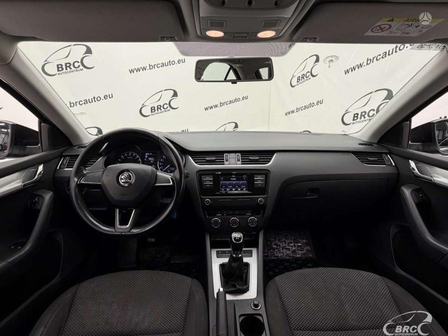 Melns Skoda Octavia 2017 Viļņa, ar dzinēja tilpumu 1.60 L un nobraukumu 202 tūkst. km par 6500 €, foto 5 vietnē AUTOMOTO.COM.LV