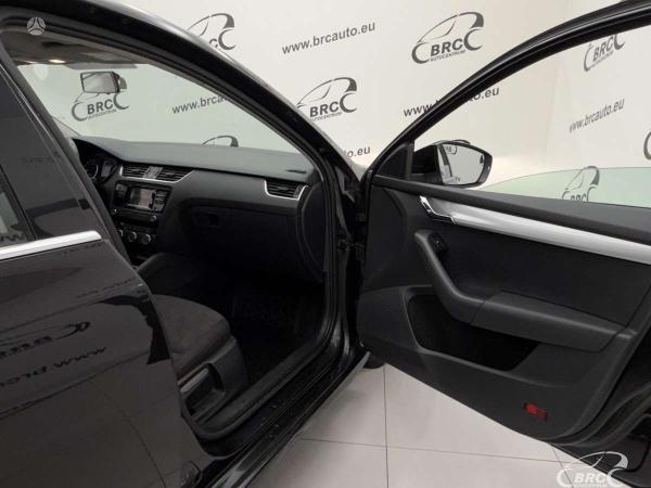 Melns Skoda Octavia 2017 Viļņa, ar dzinēja tilpumu 1.60 L un nobraukumu 202 tūkst. km par 6500 €, foto 9 vietnē AUTOMOTO.COM.LV