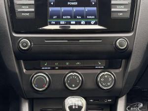 Melns Skoda Octavia 2017 Viļņa, ar dzinēja tilpumu 1.60 L un nobraukumu 202 tūkst. km par 6500 €, foto 18 vietnē AUTOMOTO.COM.LV
