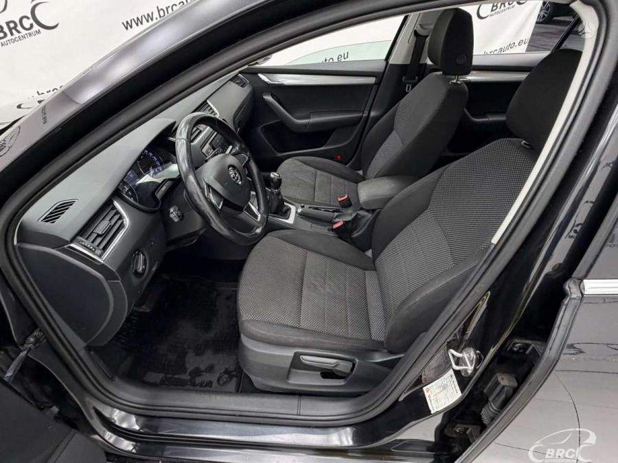 Melns Skoda Octavia 2017 Viļņa, ar dzinēja tilpumu 1.60 L un nobraukumu 202 tūkst. km par 6500 €, foto 22 vietnē AUTOMOTO.COM.LV
