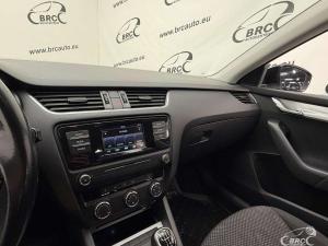 Melns Skoda Octavia 2017 Viļņa, ar dzinēja tilpumu 1.60 L un nobraukumu 202 tūkst. km par 6500 €, foto 27 vietnē AUTOMOTO.COM.LV