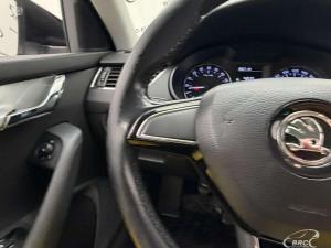 Melns Skoda Octavia 2017 Viļņa, ar dzinēja tilpumu 1.60 L un nobraukumu 202 tūkst. km par 6500 €, foto 30 vietnē AUTOMOTO.COM.LV