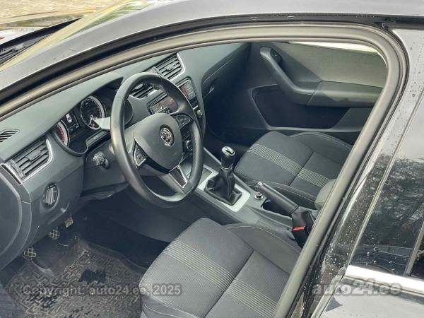 Melns Skoda Octavia 2018 Tallina, ar dzinēja tilpumu 1.40 L un nobraukumu 119 tūkst. km par 12500 €, foto 11 vietnē AUTOMOTO.COM.LV