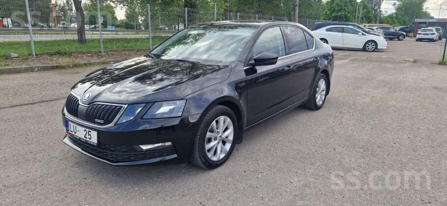 Black Skoda Octavia 2018 in Riga, with an engine capacity of 1.00 L and mileage of 108 thousand km for 9900 €, photo 1 on AUTOMOTO.COM.LV