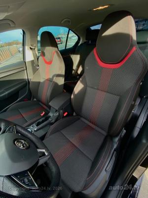 Melns Skoda Octavia 2018 Tallina, ar dzinēja tilpumu 1.60 L un nobraukumu 217 tūkst. km par 13500 €, foto 11 vietnē AUTOMOTO.COM.LV