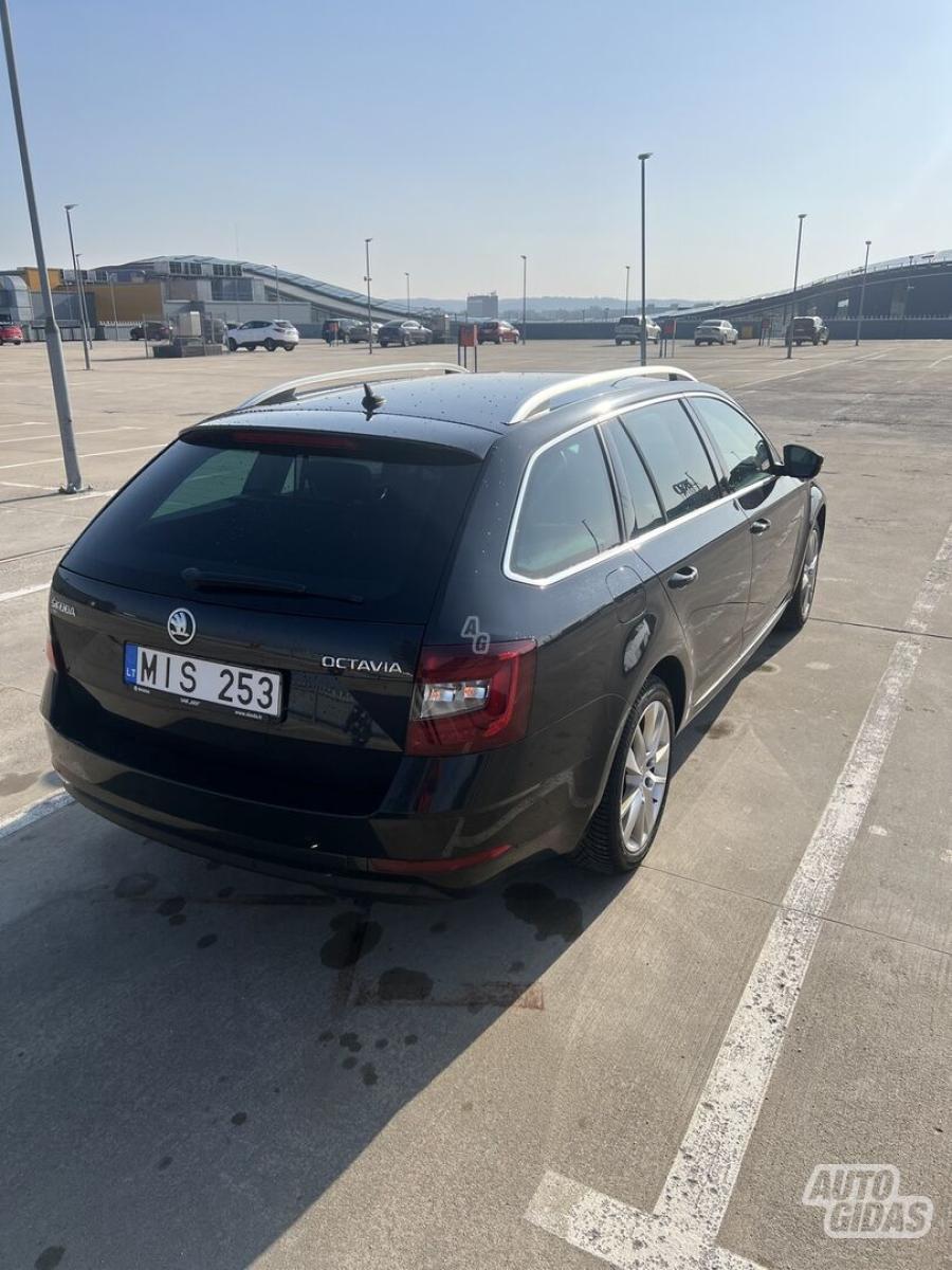 Black Skoda Octavia 2019 in Vilnius, with an engine capacity of 1.60 L and mileage of 227 thousand km for 11200 €, photo 7 on AUTOMOTO.COM.LV