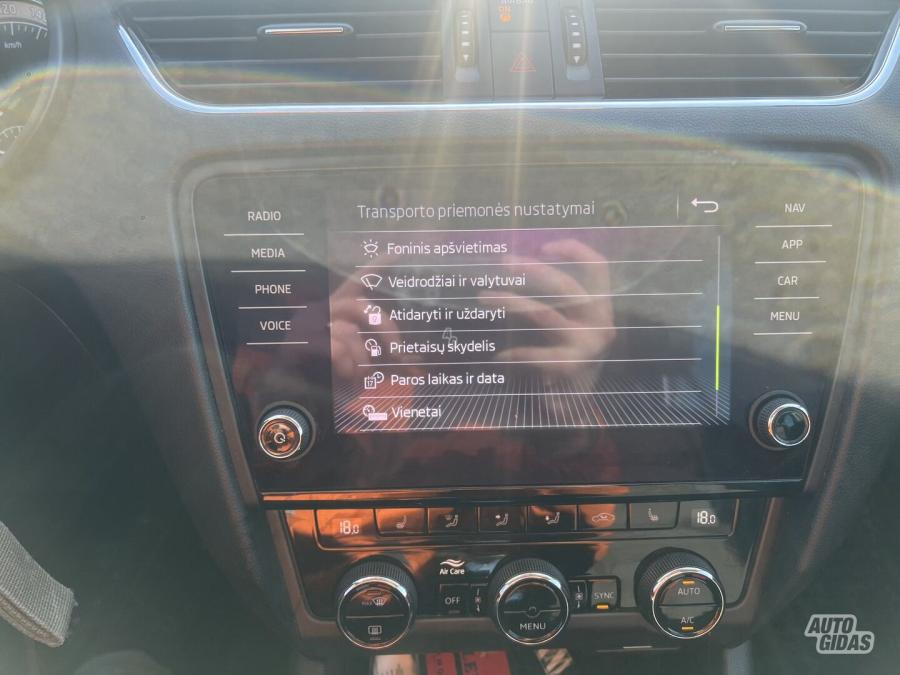 Black Skoda Octavia 2019 in Vilnius, with an engine capacity of 1.60 L and mileage of 227 thousand km for 11200 €, photo 14 on AUTOMOTO.COM.LV